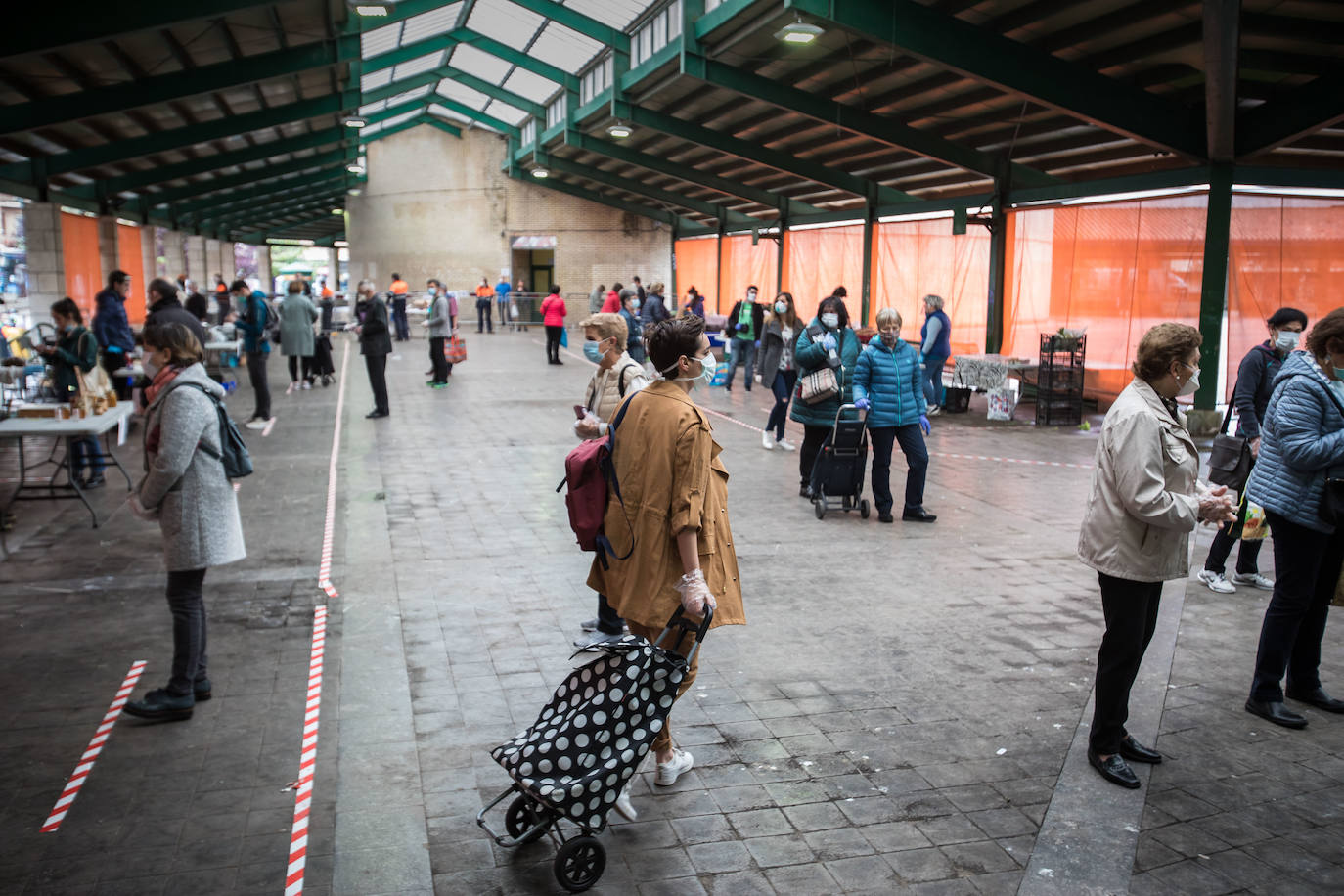 Fotos: Vuelve el mercado de los lunes de Gernika | El Correo