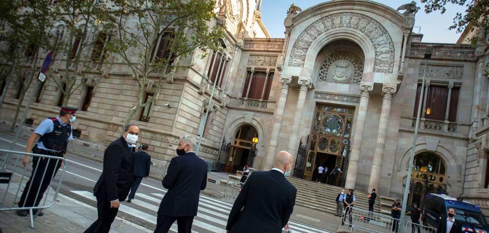 Un centenar de independentistas marcha alrededor del TSJC contra la ...