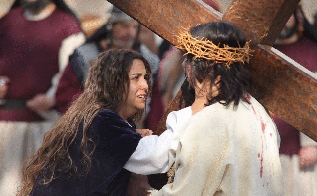 Semana Santa 2022: Balmaseda se reencuentra con la Cruz | El Correo